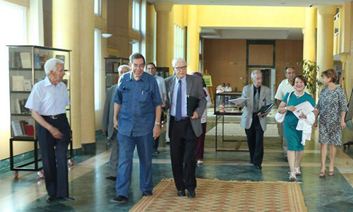 L’écrivain Mahmoud Triki offre ses livres à la Bibliothèque nationale ...