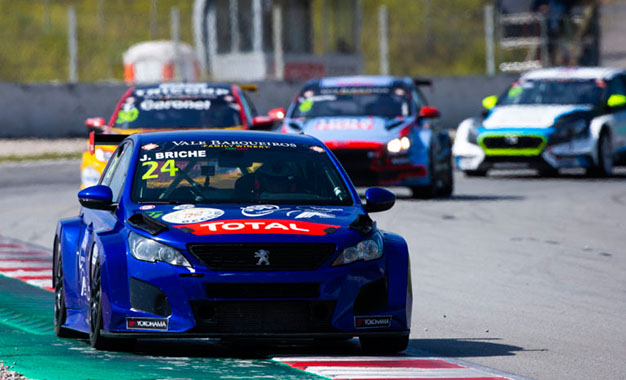 La Peugeot 308 TCR a remporté deux prix au Circuit international de ...